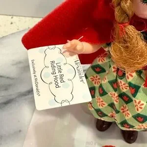 Madame Alexander | Toys | Vintage Madame Alexander Little Red Riding ...